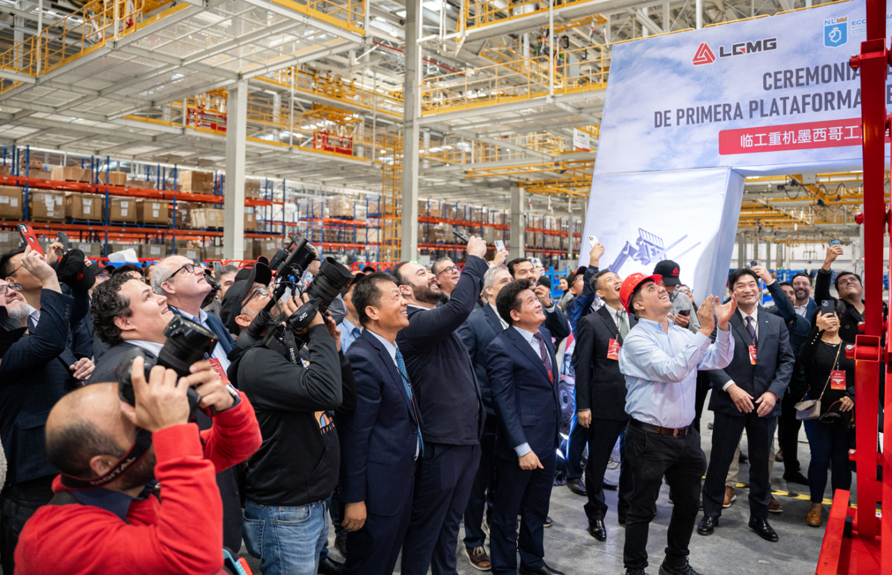 A Major Global Move! Lingong Heavy Machinery's Mexico Plant Officially ...