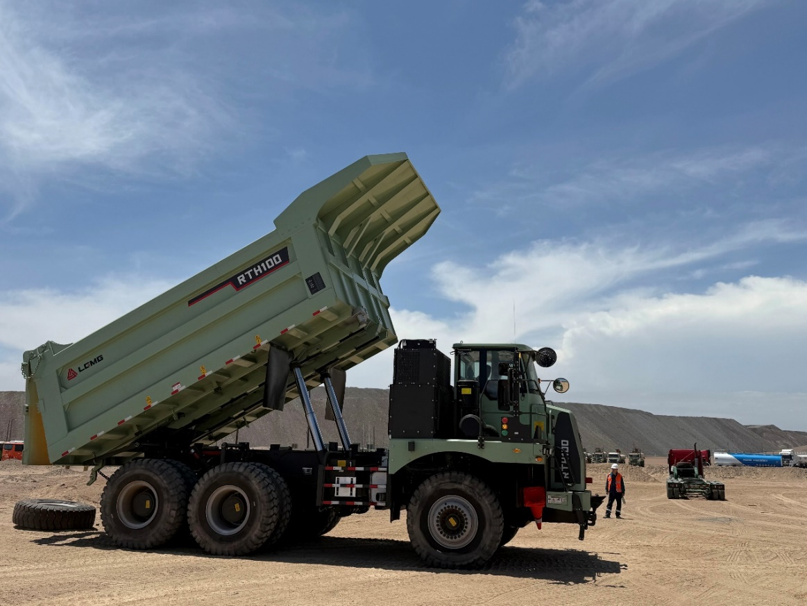 LGMG has delivered 30 RTH100 hybrid mining trucks to Peru, advancing ...